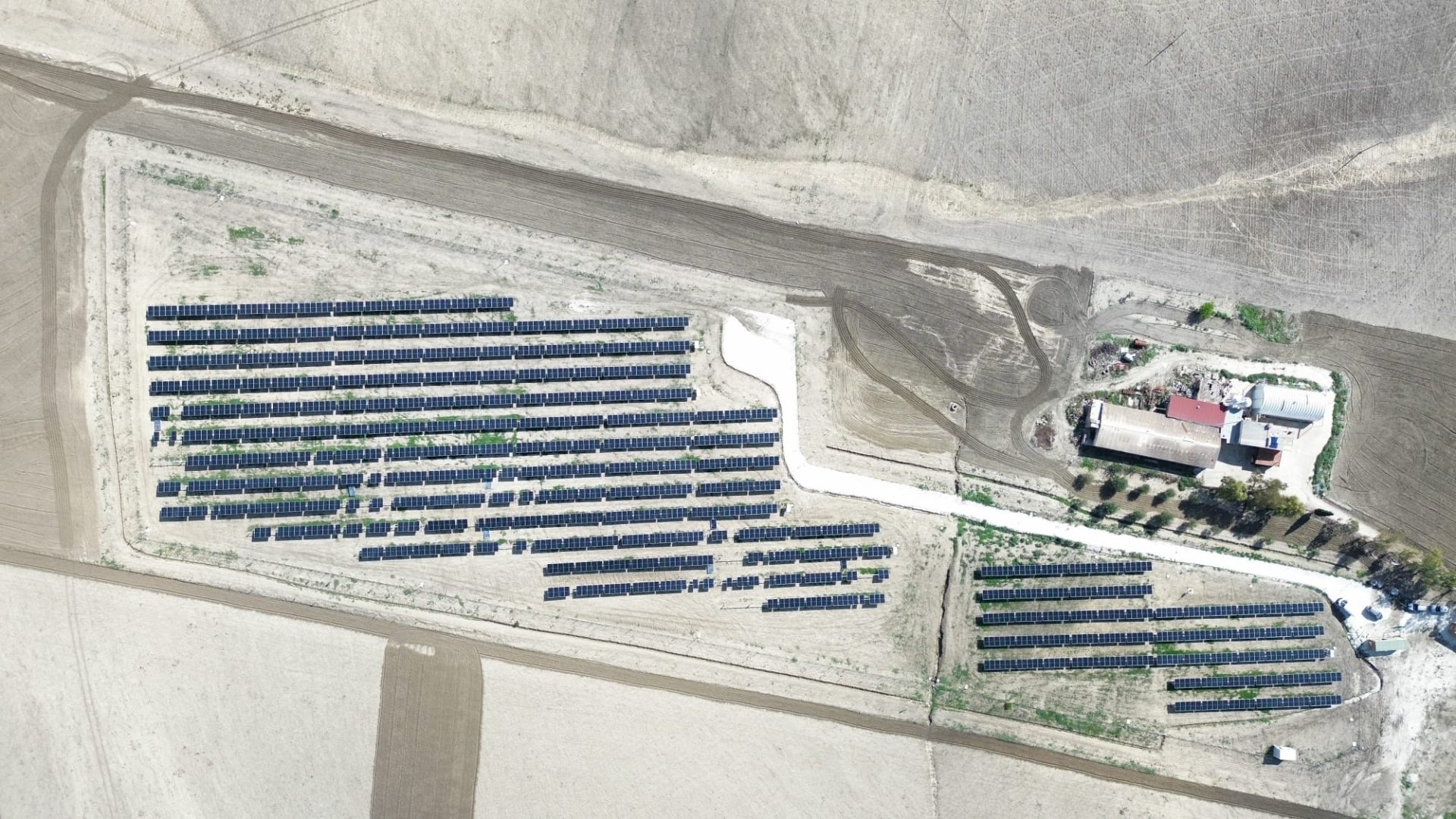 Italy Portfolio - Peridot Solar